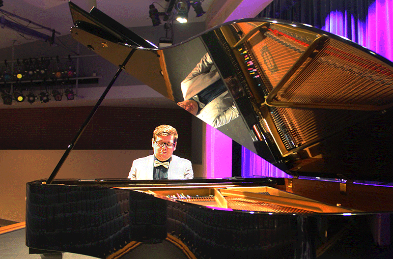 EAC Professor Chase Moore Debuts first Solo Recital – GilaValleyCentral