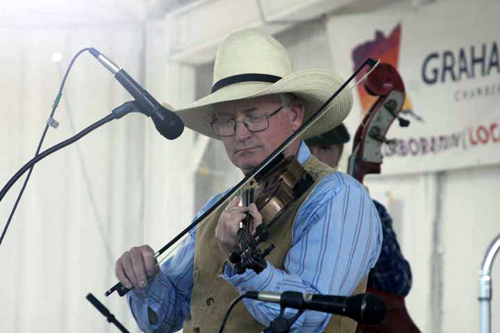 Barry cleans up at Fiddle Contest and Music Festival – GilaValleyCentral